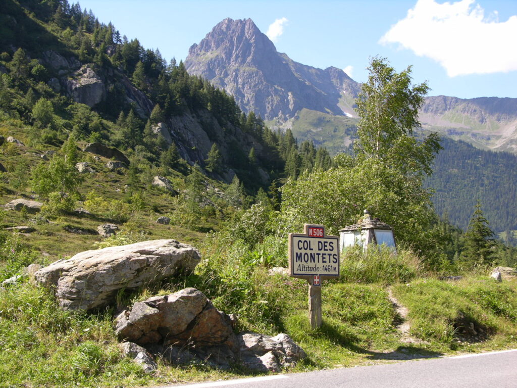 Col des Montets: gateway to Lac Blanc and the French Alps
